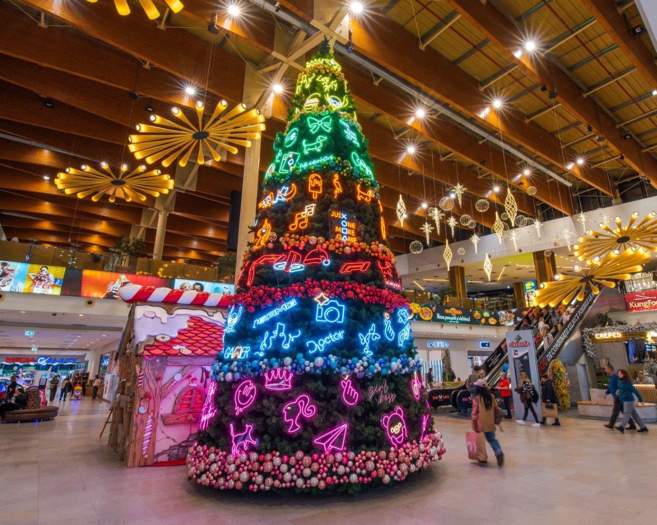 Sâmbătă are loc „Marea Descrăciuneală” la Iulius Town, iar tu poți ...