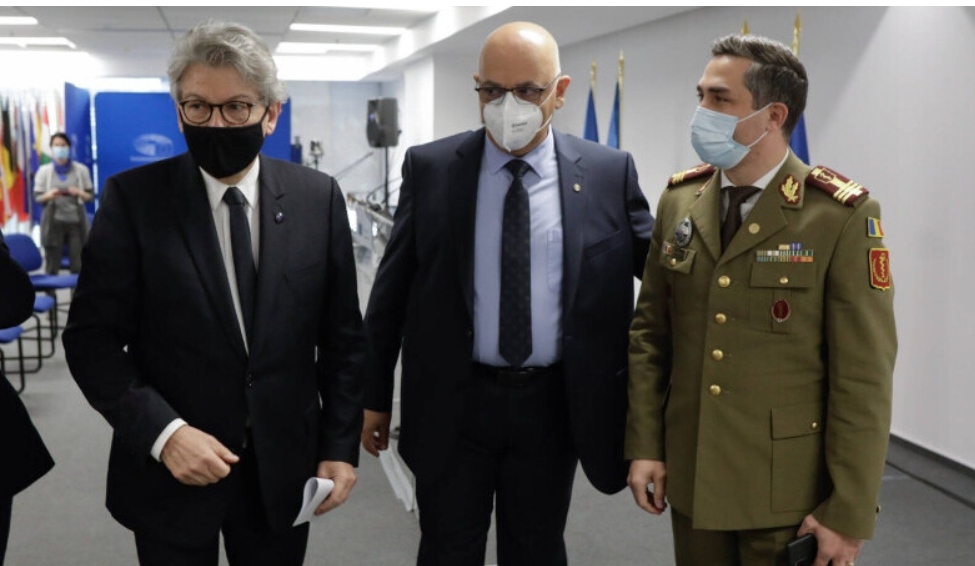 Alertă! Test PCR obligatoriu pentru cei care intră în România din afara ...