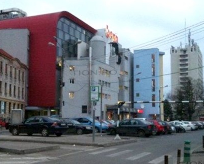 Frații Cristescu rămân fără parcarea magazinului Bega – Primăria ...